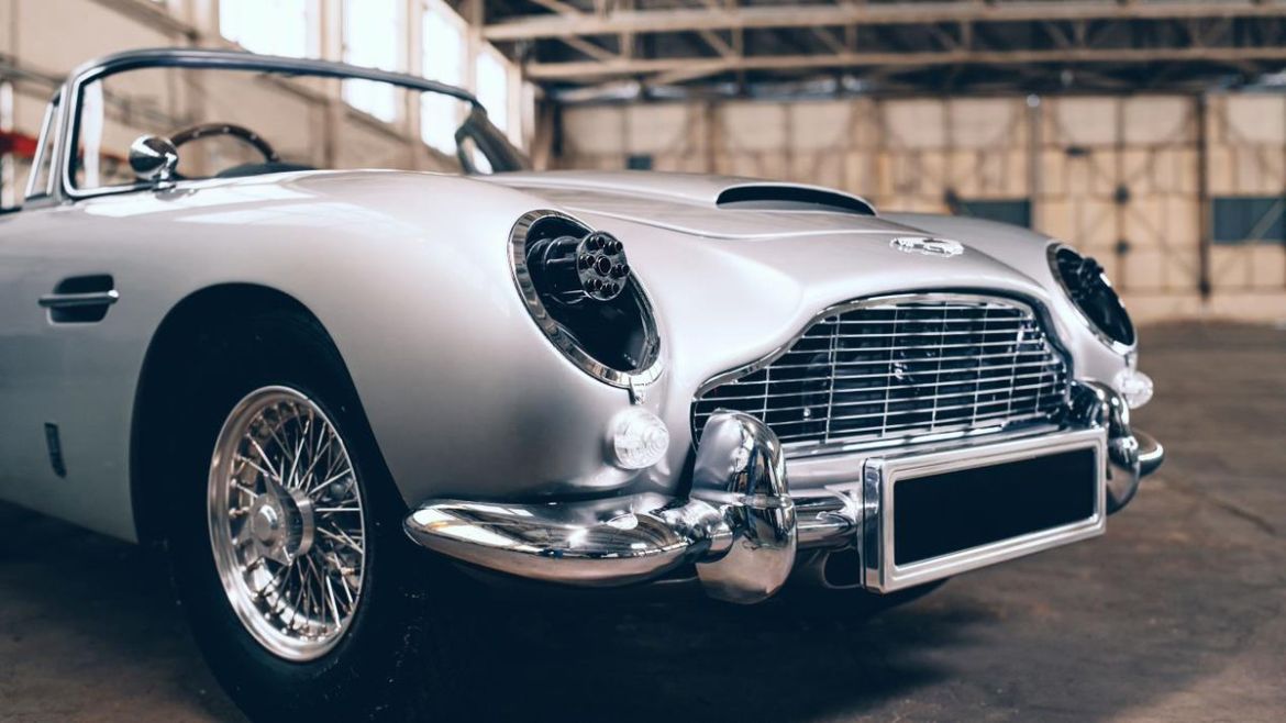 James Bond: ecco la mini Aston Martin per bambini che costerà più della ...