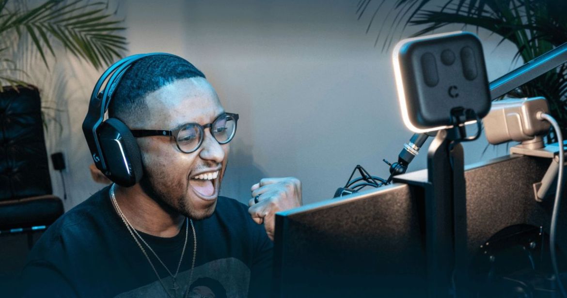 Litra Glow: Logitech presenta la sua soluzione per illuminare le nostre ...